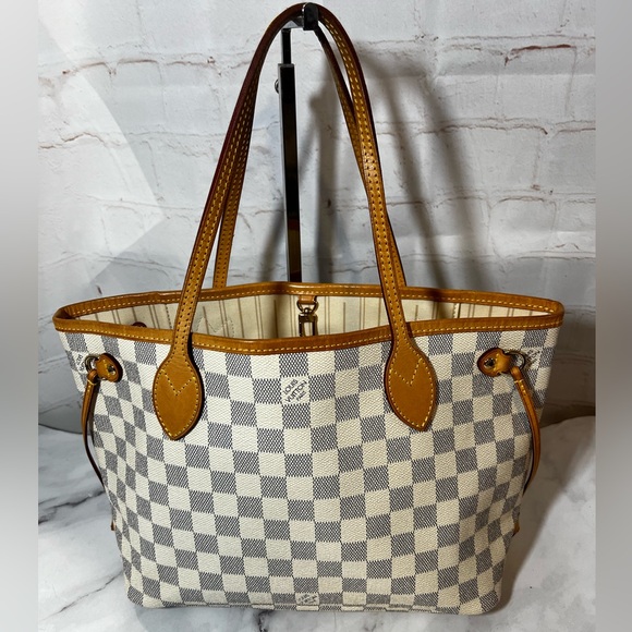 Louis Vuitton | Bags | Guc Louis Vuitton Damier Azur Neverfull Pm ...